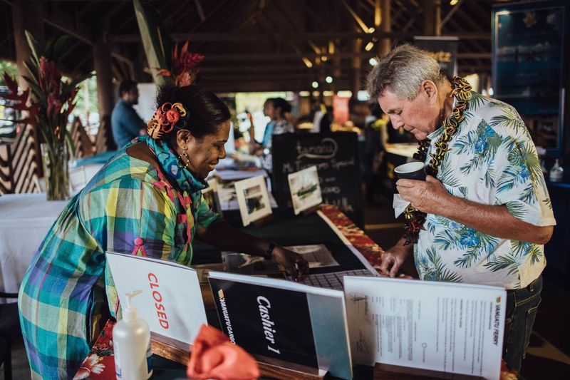 Vanuatu Tourism Office - Vanuatu Handicrafts: Traditional Arts & Shopping